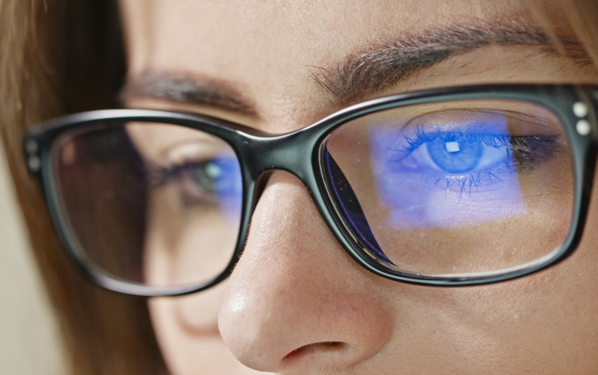 Kaip apsaugoti akis nuo pavojingo spinduliavimo sklindančio iš ...